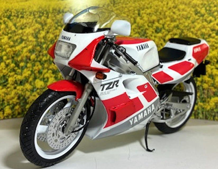 ハセガワ 1／12 ヤマハTZR（3MA）
