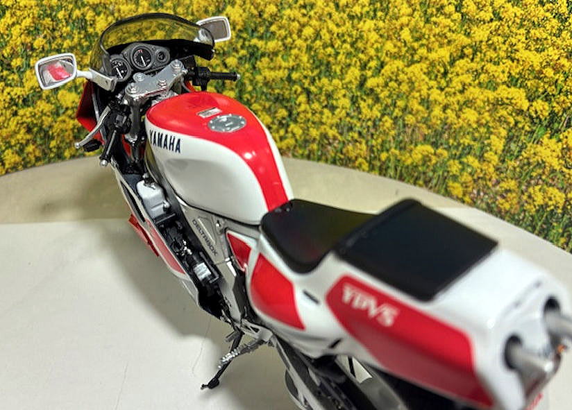 ハセガワ 1／12 ヤマハTZR（3MA）